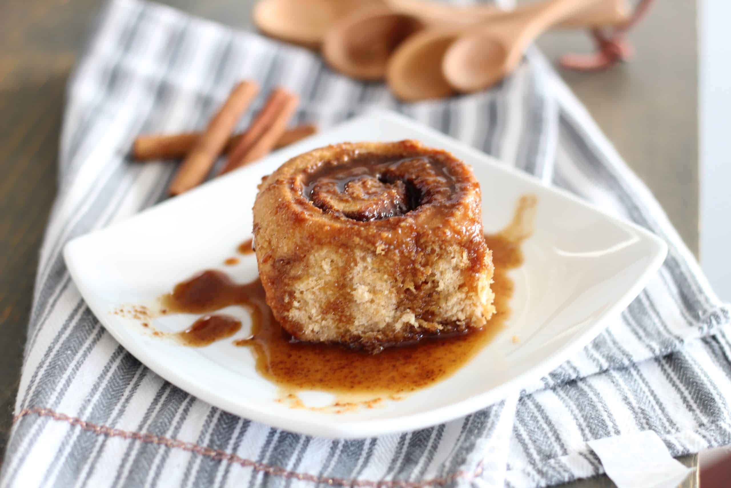 Refined Sugar Free Cinnamon Rolls - Raising Nobles